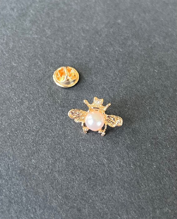 Bie med perle mellomstor :: Rosaboble